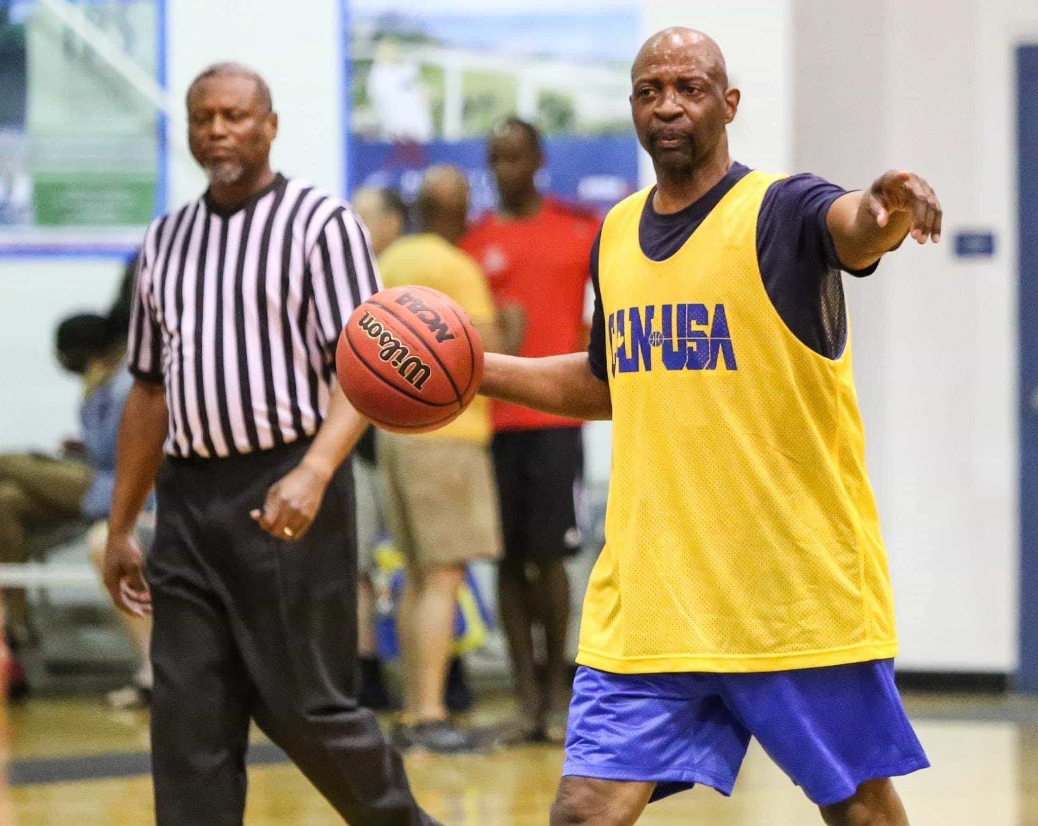 Meet the Harvey senior creating fellowship through basketball – Harvey ...