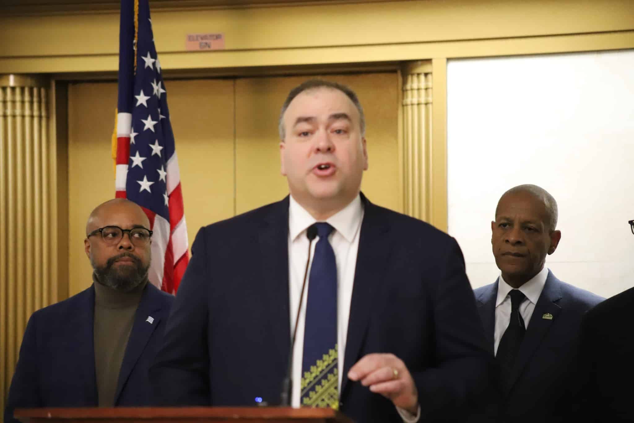 Cook County public defender to represent undocumented residents in ...